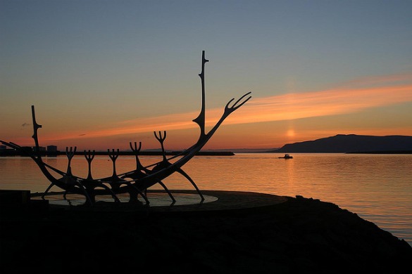 The Summer Solstice approaches! Plus online Celebrations & a Stonehenge ...